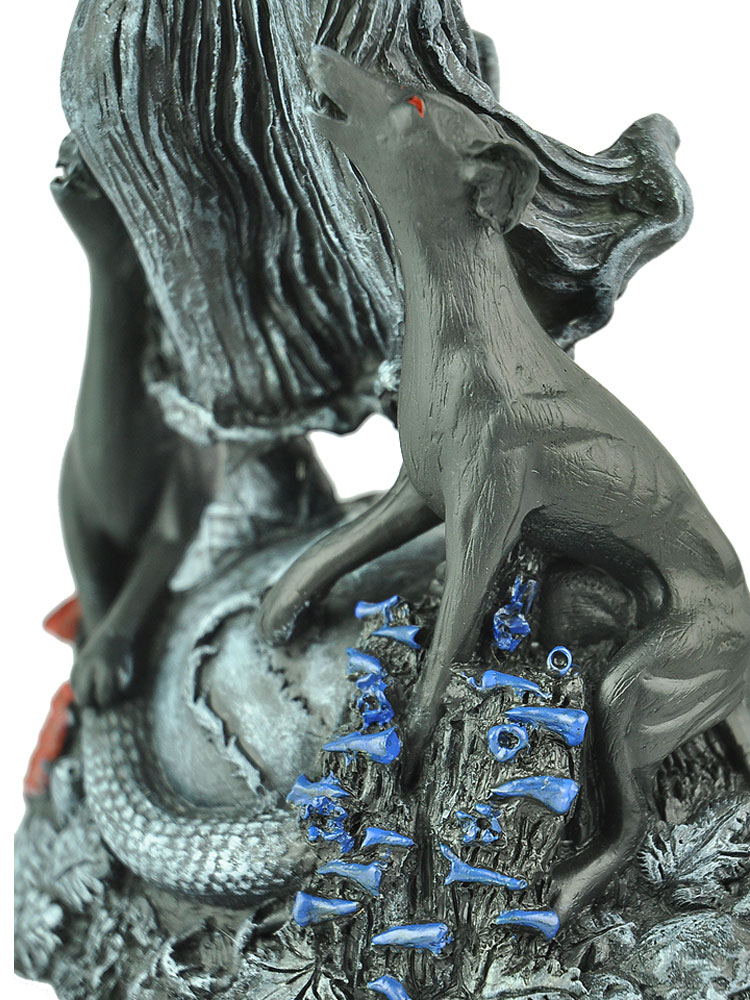 Hecate Statue – Color: Charcoal – Ritual Magick
